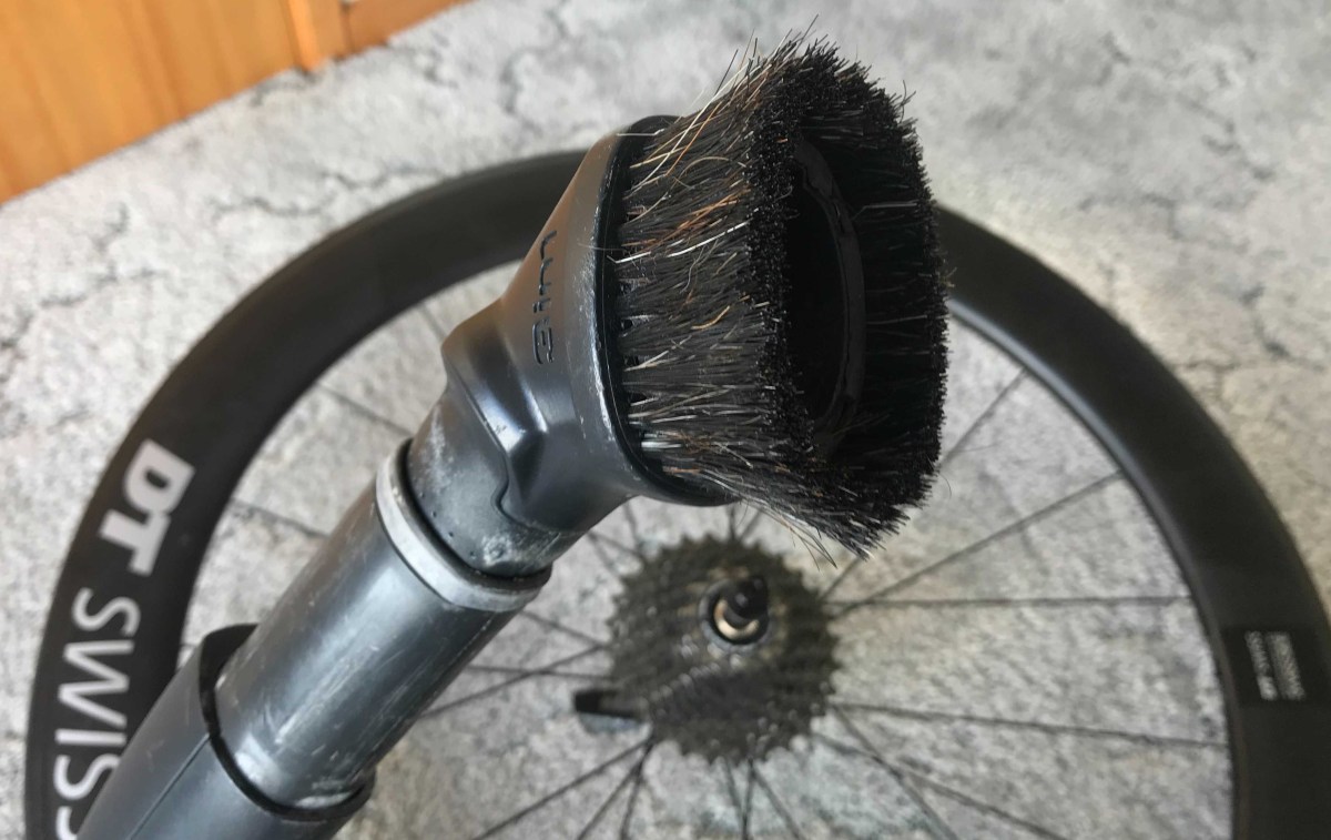 PRO TIP: Fixing rattles inside carbon wheels – Two Wheels with TC